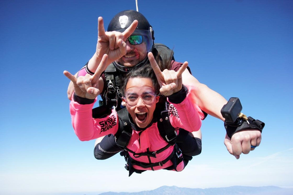 Unique California Experience Gifts for the Holidays - Skydive Perris